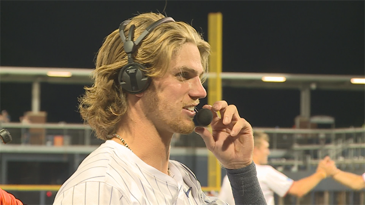 Whalen's walk-off RBI single sends Cavaliers to regional final